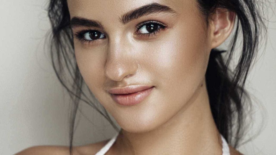 7 Different Types of Makeup