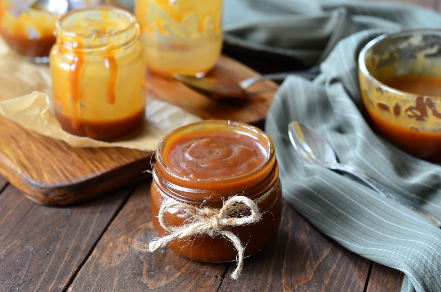25 Types of Sauces and How to Use Them (With Pictures)