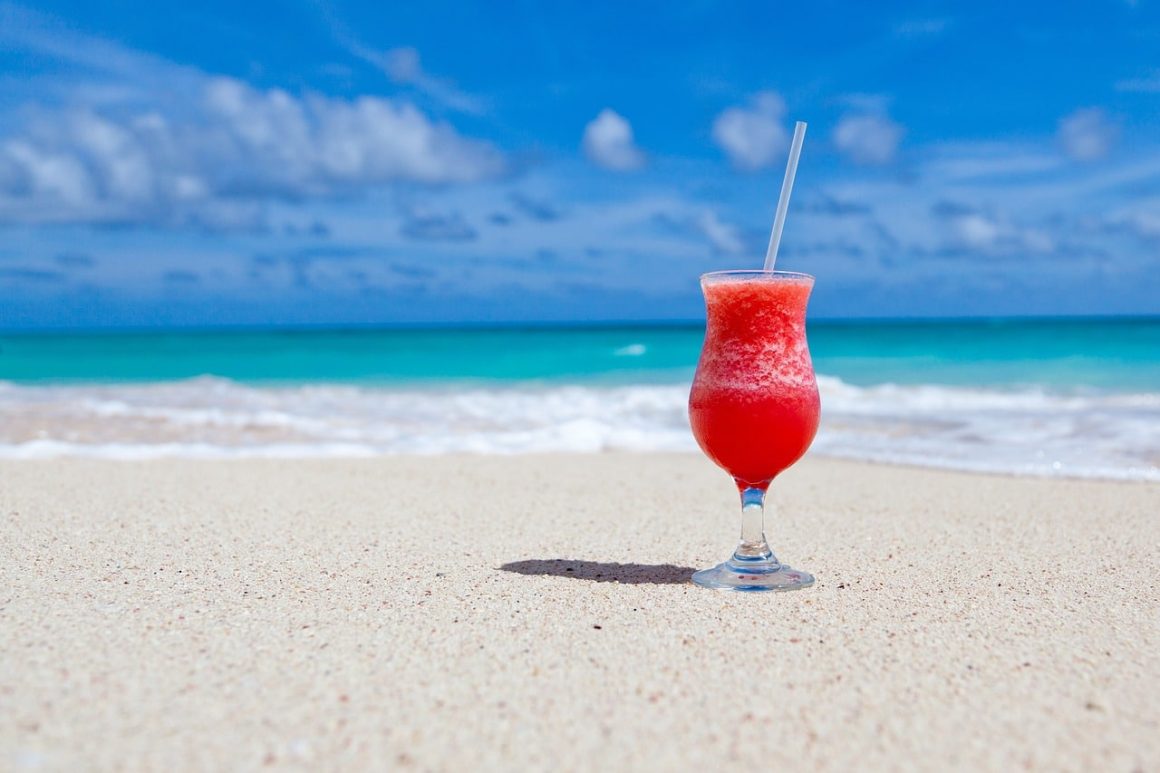 49 Drinks That Start With R