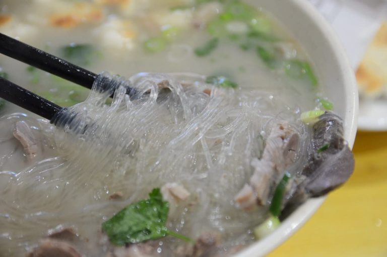 21 Different Types of Noodles (With Pictures)