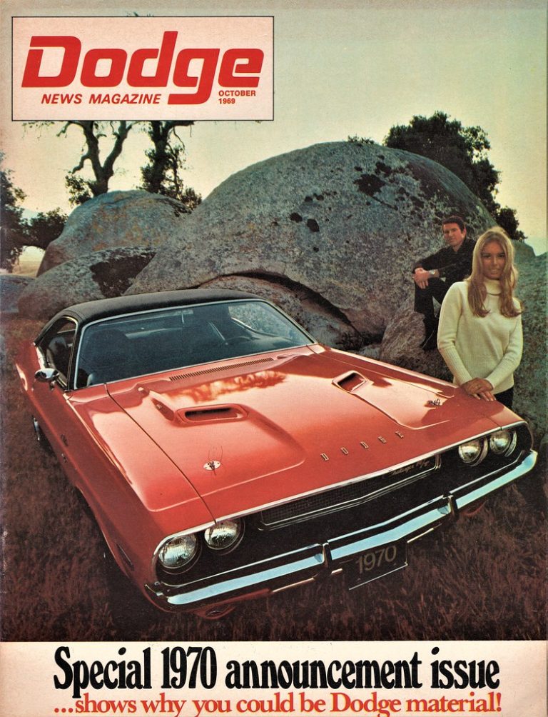 15 Different Types of Magazines Explained