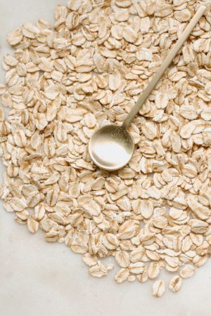 Difference Between Oats and Oatmeal, Simply Explained