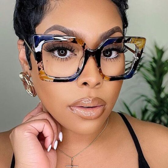 10 Different Types of Glasses Frames: Which One is Right for You?